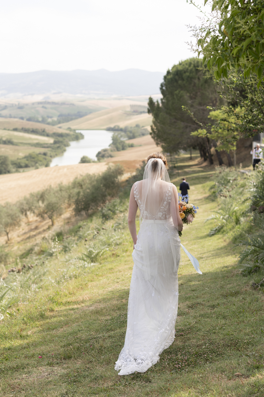 TUSCANY ELOPEMENT WEDDING IN VOLTERRA - The Elopement Experience