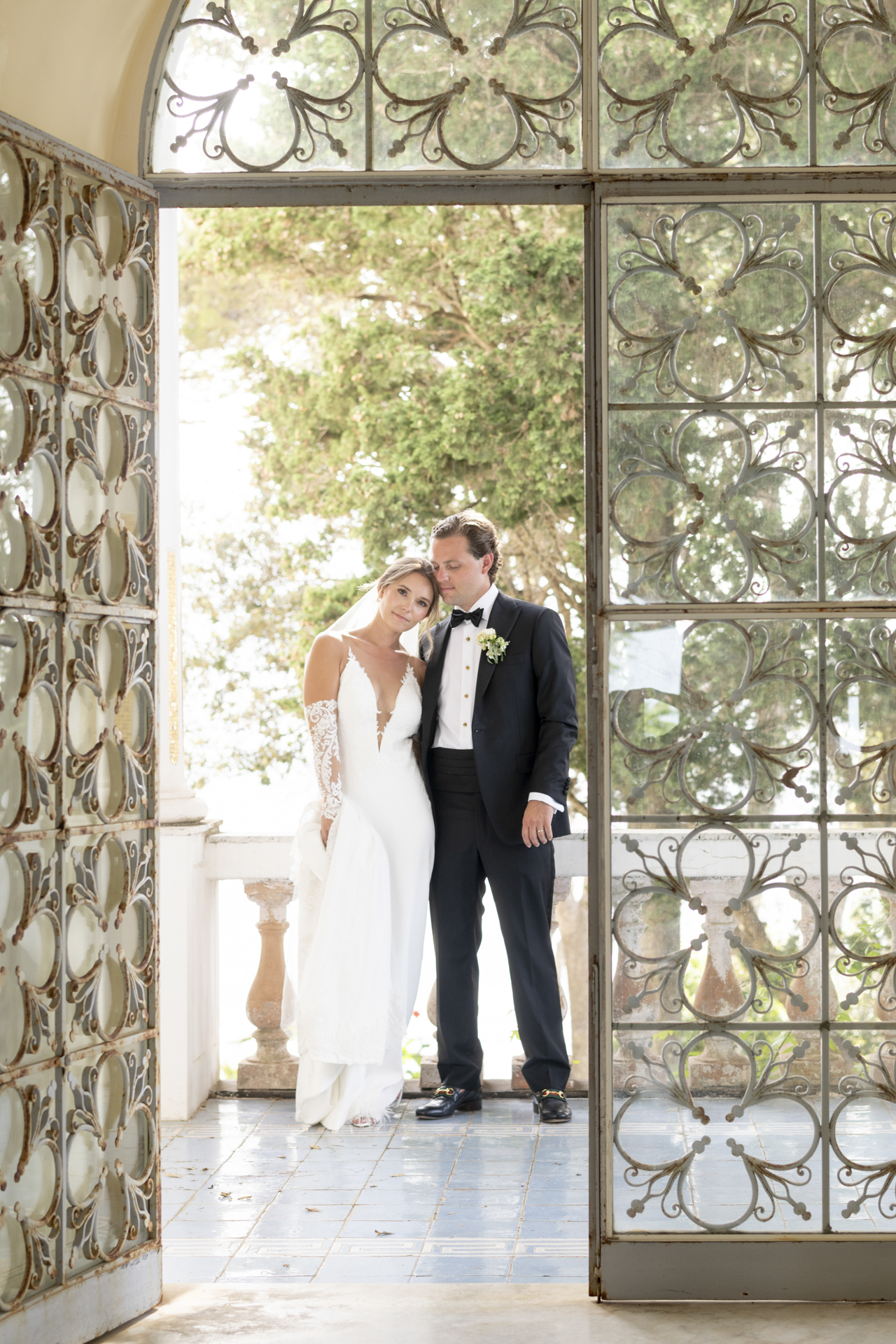 A Dreamy Capri Luxury Elopement: Rebecca & Ruffin's Romantic Italian ...